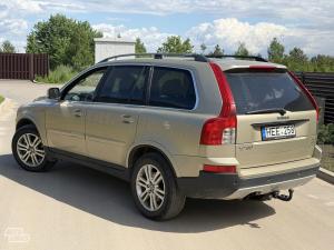 Volvo XC90 2008 Viļņa, ar dzinēja tilpumu 2.40 L un nobraukumu 292 tūkst. km par 3500 €, foto 4 vietnē AUTOMOTO.COM.LV