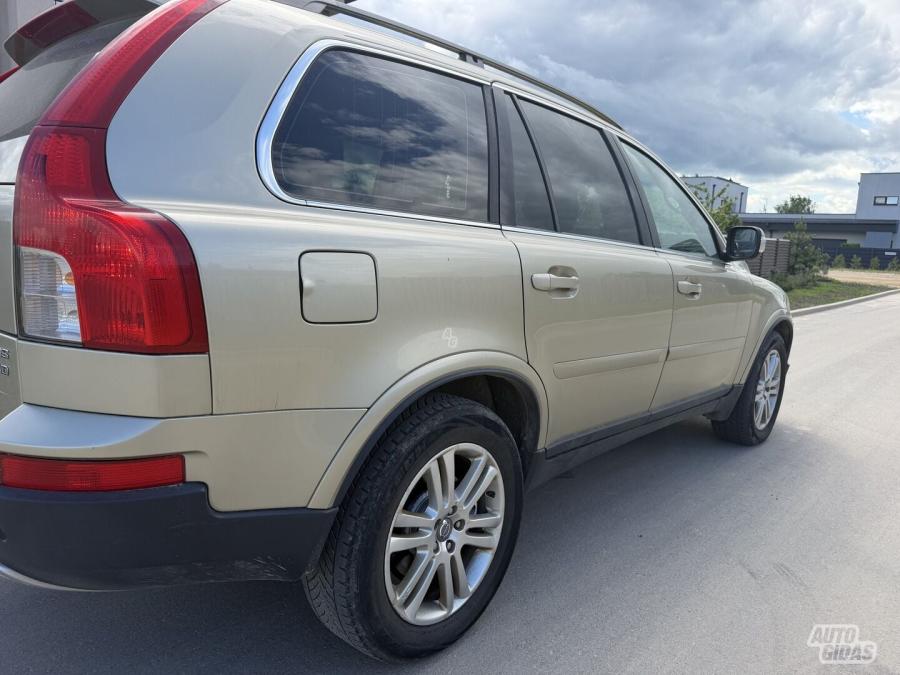 Volvo XC90 2008 Viļņa, ar dzinēja tilpumu 2.40 L un nobraukumu 292 tūkst. km par 3500 €, foto 13 vietnē AUTOMOTO.COM.LV