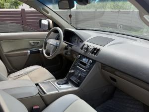 Volvo XC90 2008 Viļņa, ar dzinēja tilpumu 2.40 L un nobraukumu 292 tūkst. km par 3500 €, foto 14 vietnē AUTOMOTO.COM.LV