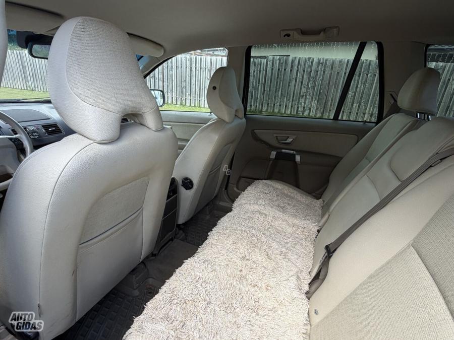 Volvo XC90 2008 Viļņa, ar dzinēja tilpumu 2.40 L un nobraukumu 292 tūkst. km par 3500 €, foto 18 vietnē AUTOMOTO.COM.LV