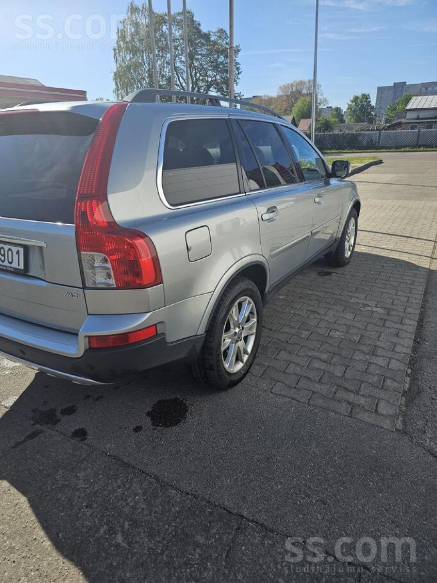 Volvo XC90 2008 Liepāja, ar dzinēja tilpumu 2.40 L un nobraukumu 185 tūkst. km par 7000 €, foto 3 vietnē AUTOMOTO.COM.LV