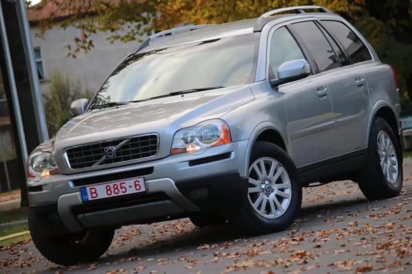 Volvo XC90 2008 in Riga, with an engine capacity of 2.40 L and mileage of 326 thousand km for 4990 €, photo 1 on AUTOMOTO.COM.LV