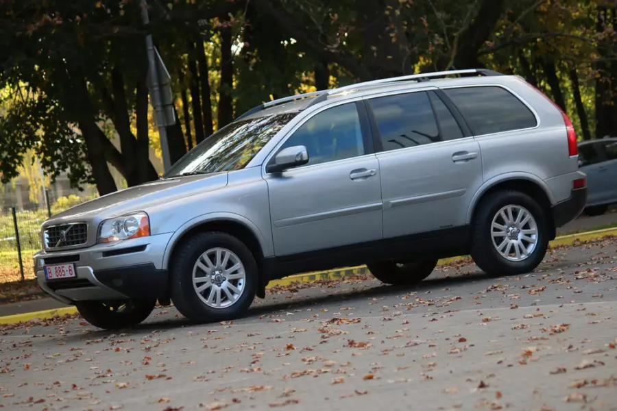 Volvo XC90 2008 Rīga, ar dzinēja tilpumu 2.40 L un nobraukumu 326 tūkst. km par 4990 €, foto 6 vietnē AUTOMOTO.COM.LV