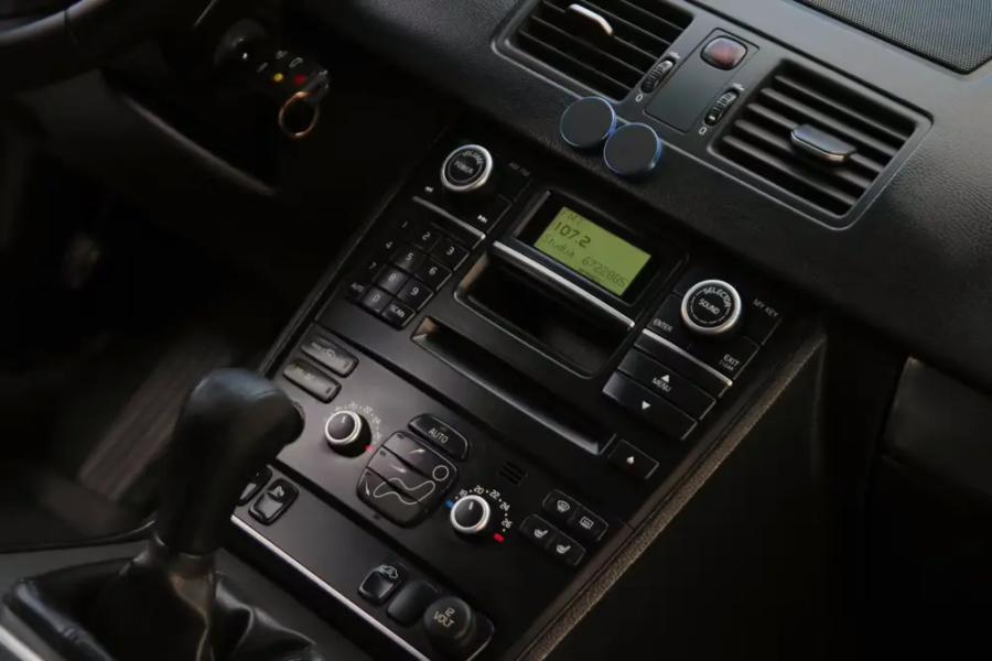 Volvo XC90 2008 Rīga, ar dzinēja tilpumu 2.40 L un nobraukumu 326 tūkst. km par 4990 €, foto 14 vietnē AUTOMOTO.COM.LV