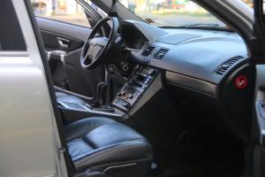 Volvo XC90 2008 Rīga, ar dzinēja tilpumu 2.40 L un nobraukumu 326 tūkst. km par 4990 €, foto 16 vietnē AUTOMOTO.COM.LV