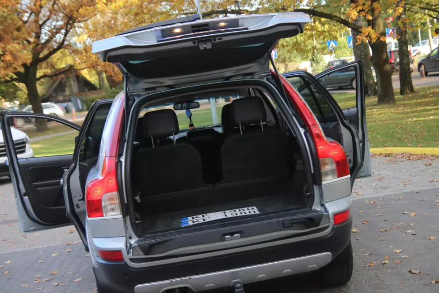 Volvo XC90 2008 Rīga, ar dzinēja tilpumu 2.40 L un nobraukumu 326 tūkst. km par 4990 €, foto 20 vietnē AUTOMOTO.COM.LV
