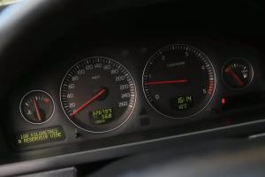 Volvo XC90 2008 Rīga, ar dzinēja tilpumu 2.40 L un nobraukumu 326 tūkst. km par 4990 €, foto 22 vietnē AUTOMOTO.COM.LV