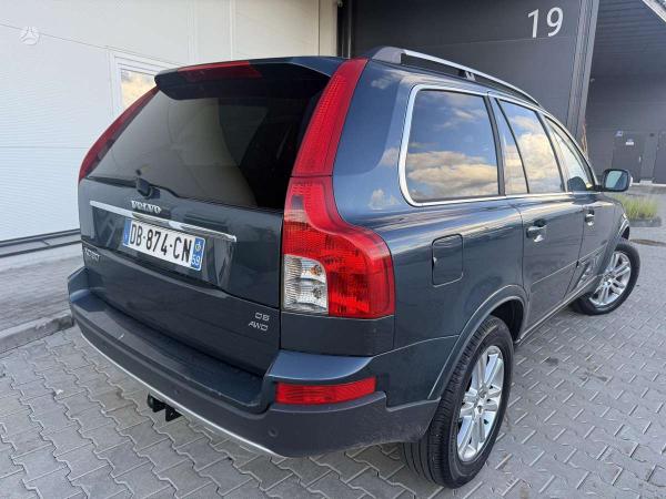 Volvo XC90 2008 in Vilnius, with an engine capacity of 2.40 L and mileage of 227 thousand km for 6300 €, photo 8 on AUTOMOTO.COM.LV