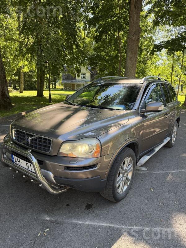 Volvo XC90 2008 in Preili, with an engine capacity of 2.40 L and mileage of 338 thousand km for 7300 €, photo 3 on AUTOMOTO.COM.LV