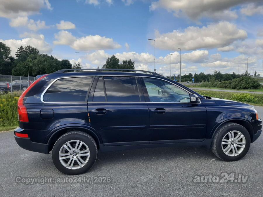 Volvo XC90 2008 in Tartu, with an engine capacity of 2.40 L and mileage of 275 thousand km for 7490 €, photo 8 on AUTOMOTO.COM.LV
