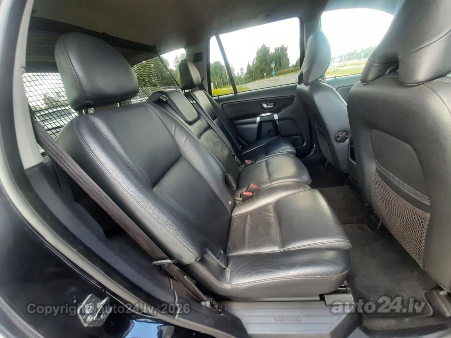 Volvo XC90 2008 in Tartu, with an engine capacity of 2.40 L and mileage of 275 thousand km for 7490 €, photo 16 on AUTOMOTO.COM.LV