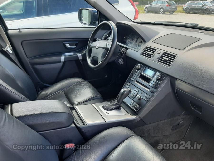 Volvo XC90 2008 in Tartu, with an engine capacity of 2.40 L and mileage of 275 thousand km for 7490 €, photo 17 on AUTOMOTO.COM.LV