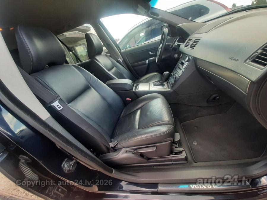 Volvo XC90 2008 in Tartu, with an engine capacity of 2.40 L and mileage of 275 thousand km for 7490 €, photo 20 on AUTOMOTO.COM.LV