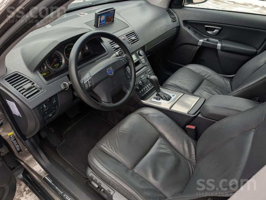 Volvo XC90 2008 Jūrmala, ar dzinēja tilpumu 2.40 L un nobraukumu 264 tūkst. km par 8800 €, foto 8 vietnē AUTOMOTO.COM.LV
