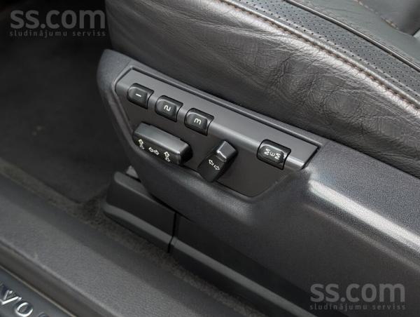Volvo XC90 2008 Jūrmala, ar dzinēja tilpumu 2.40 L un nobraukumu 264 tūkst. km par 8800 €, foto 9 vietnē AUTOMOTO.COM.LV