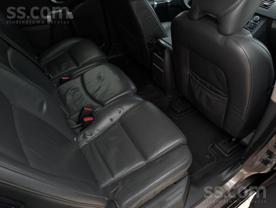 Volvo XC90 2008 Jūrmala, ar dzinēja tilpumu 2.40 L un nobraukumu 264 tūkst. km par 8800 €, foto 13 vietnē AUTOMOTO.COM.LV