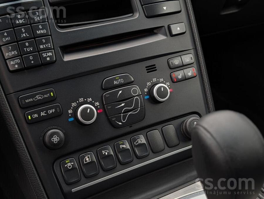 Volvo XC90 2008 Jūrmala, ar dzinēja tilpumu 2.40 L un nobraukumu 264 tūkst. km par 8800 €, foto 24 vietnē AUTOMOTO.COM.LV