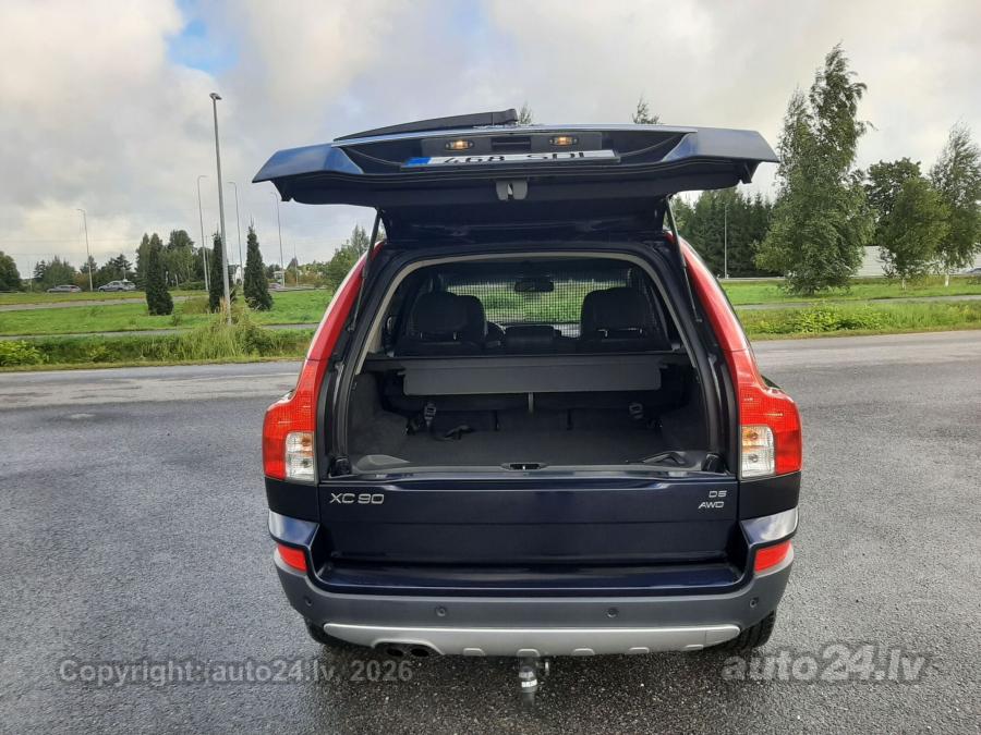 Volvo XC90 2008 in Tartu, with an engine capacity of 2.40 L and mileage of 275 thousand km for 7390 €, photo 7 on AUTOMOTO.COM.LV