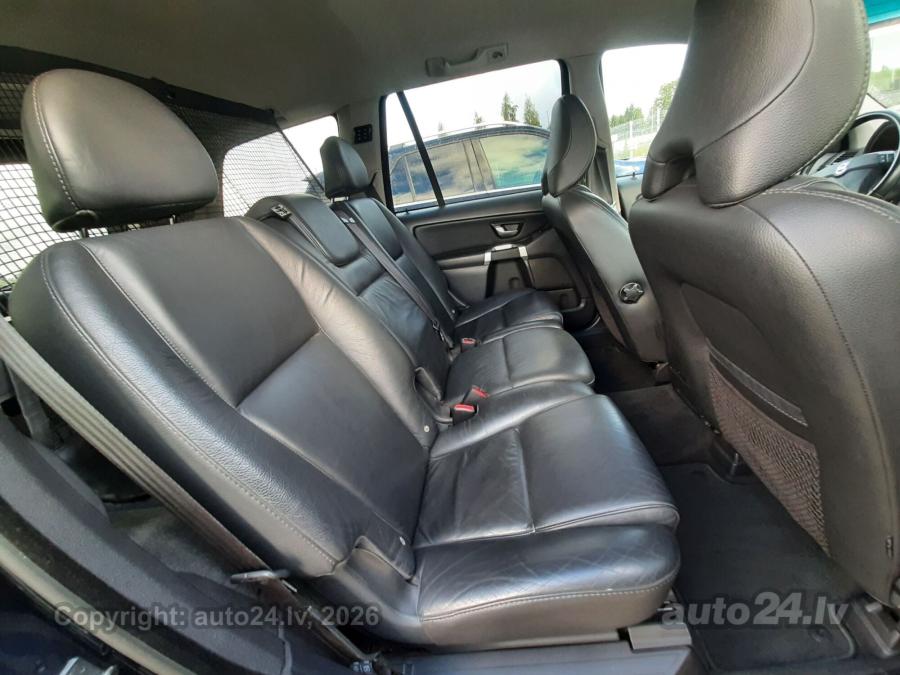 Volvo XC90 2008 in Tartu, with an engine capacity of 2.40 L and mileage of 275 thousand km for 7390 €, photo 18 on AUTOMOTO.COM.LV