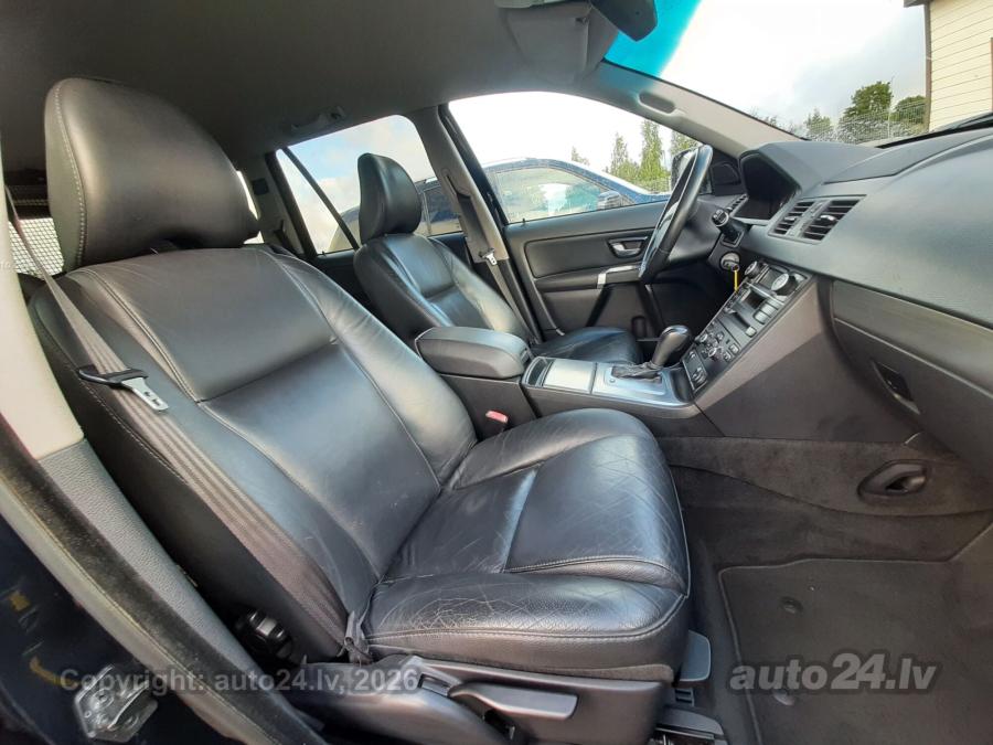 Volvo XC90 2008 in Tartu, with an engine capacity of 2.40 L and mileage of 275 thousand km for 7390 €, photo 19 on AUTOMOTO.COM.LV