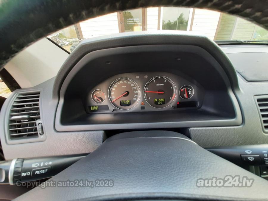 Volvo XC90 2008 in Tartu, with an engine capacity of 2.40 L and mileage of 275 thousand km for 7390 €, photo 20 on AUTOMOTO.COM.LV