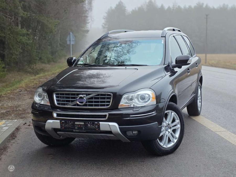 Volvo XC90 2009 Viļņa, ar dzinēja tilpumu 2.40 L un nobraukumu 272 tūkst. km par 9800 €, foto 1 vietnē AUTOMOTO.COM.LV