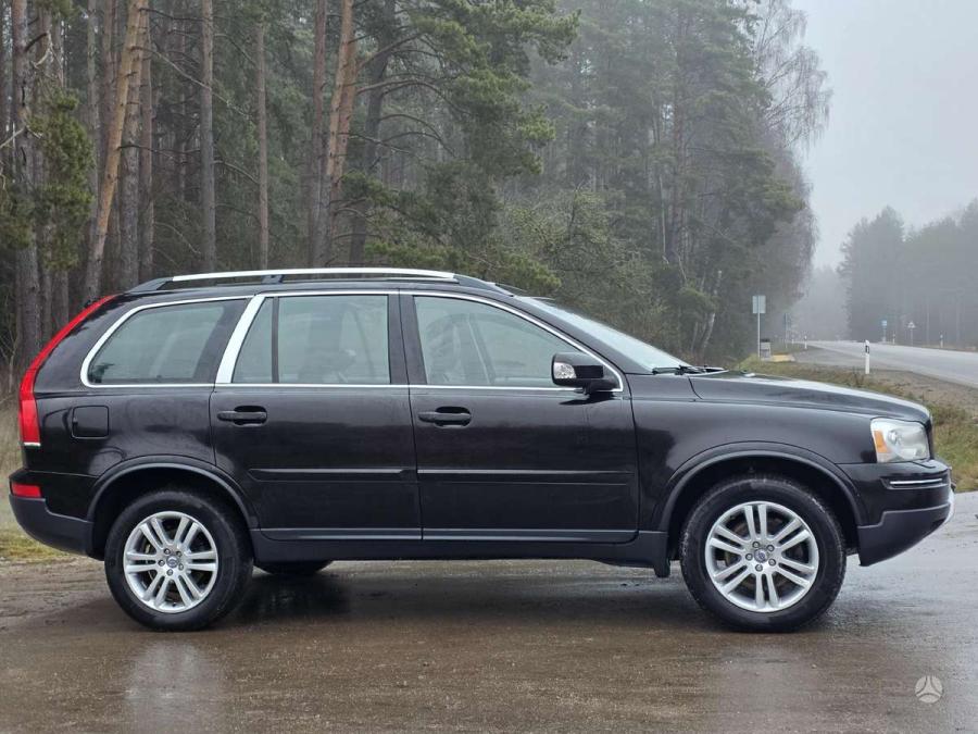 Volvo XC90 2009 Viļņa, ar dzinēja tilpumu 2.40 L un nobraukumu 272 tūkst. km par 9800 €, foto 8 vietnē AUTOMOTO.COM.LV
