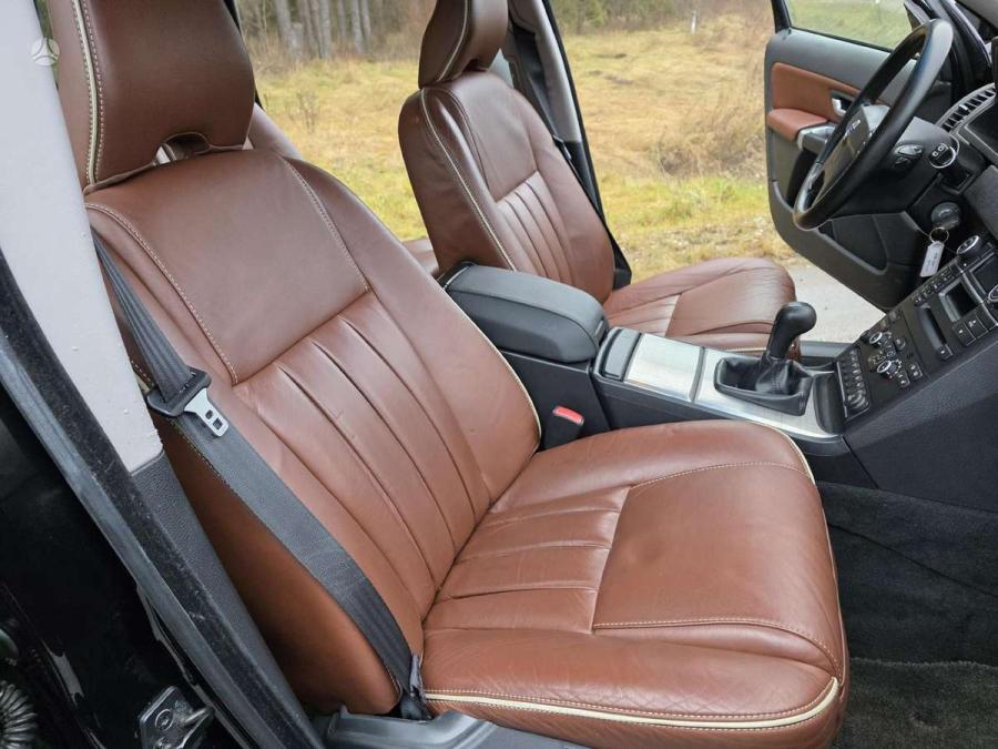 Volvo XC90 2009 Viļņa, ar dzinēja tilpumu 2.40 L un nobraukumu 272 tūkst. km par 9800 €, foto 20 vietnē AUTOMOTO.COM.LV