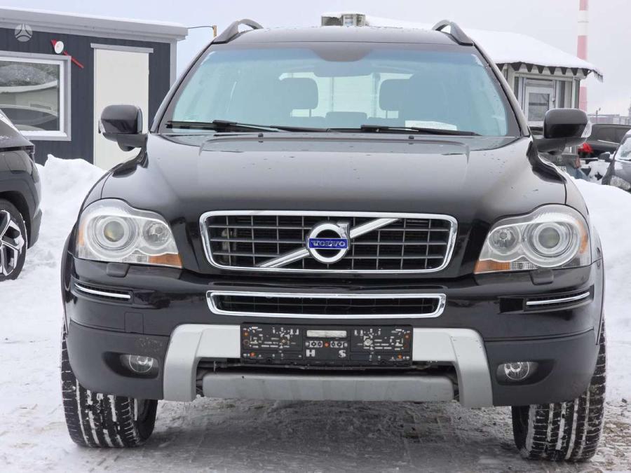 Volvo XC90 2009 in Vilnius, with an engine capacity of 2.40 L and mileage of 280 thousand km for 9750 €, photo 2 on AUTOMOTO.COM.LV