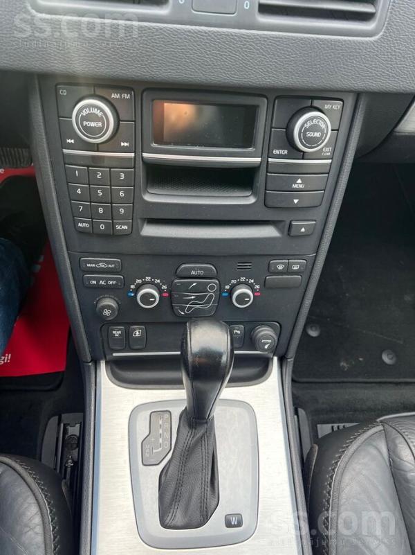 Volvo XC90 2009 Talsi, ar dzinēja tilpumu 2.40 L un nobraukumu 290 tūkst. km par 10970 €, foto 4 vietnē AUTOMOTO.COM.LV