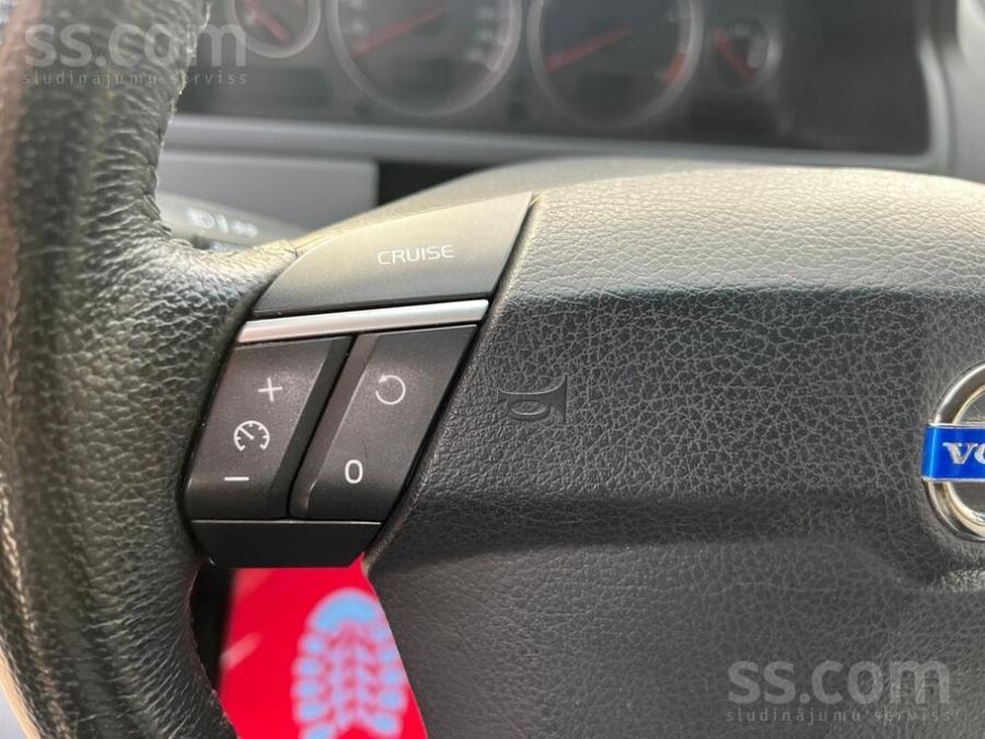Volvo XC90 2009 Talsi, ar dzinēja tilpumu 2.40 L un nobraukumu 290 tūkst. km par 10970 €, foto 19 vietnē AUTOMOTO.COM.LV