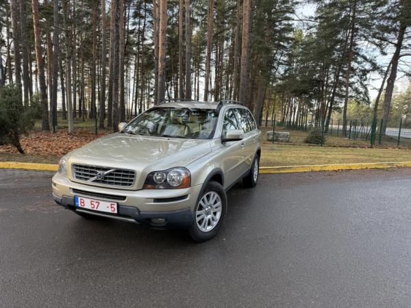 Volvo XC90 2009 Rīga, ar dzinēja tilpumu 2.40 L un nobraukumu 236 tūkst. km par 6890 €, foto 1 vietnē AUTOMOTO.COM.LV