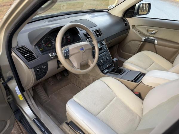 Volvo XC90 2009 Rīga, ar dzinēja tilpumu 2.40 L un nobraukumu 236 tūkst. km par 6890 €, foto 8 vietnē AUTOMOTO.COM.LV