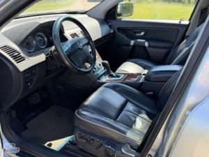 Volvo XC90 2009 in Siauliai, with an engine capacity of 4.40 L and mileage of 170 thousand km for 3250 €, photo 13 on AUTOMOTO.COM.LV