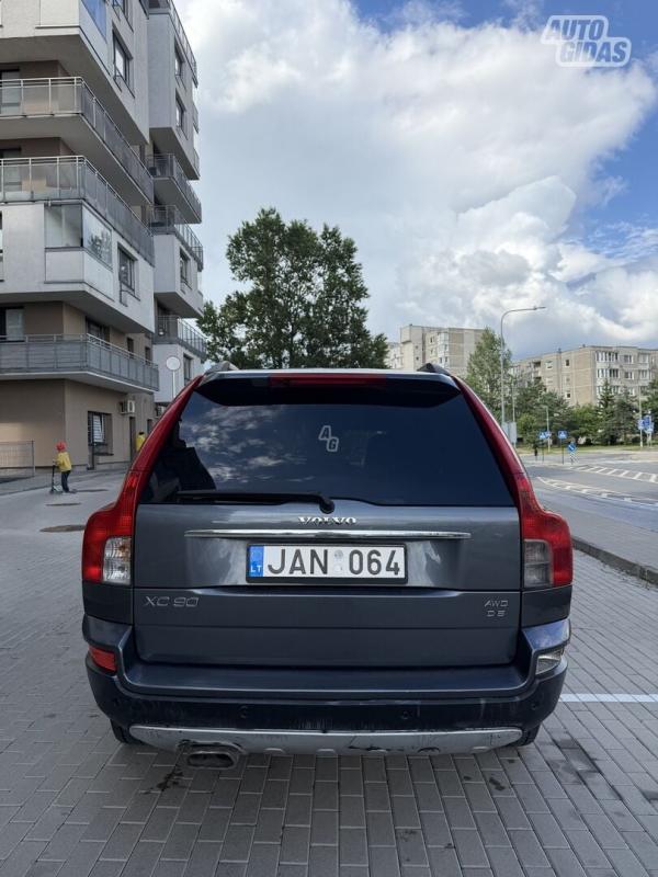 Volvo XC90 2009 in Vilnius, with an engine capacity of 2.40 L and mileage of 383 thousand km for 3900 €, photo 6 on AUTOMOTO.COM.LV