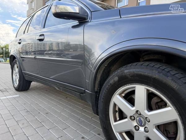 Volvo XC90 2009 in Vilnius, with an engine capacity of 2.40 L and mileage of 383 thousand km for 3900 €, photo 9 on AUTOMOTO.COM.LV