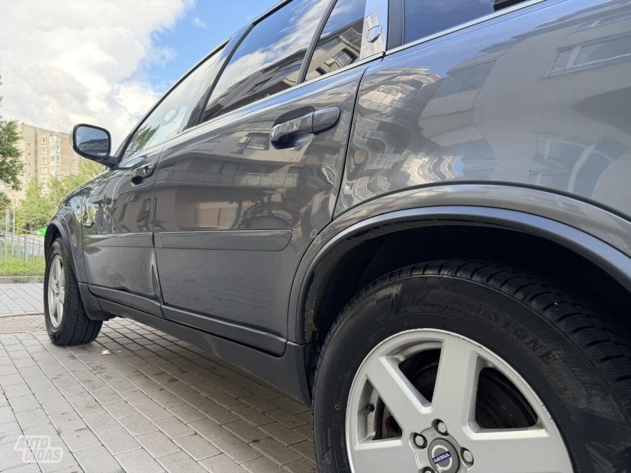 Volvo XC90 2009 Viļņa, ar dzinēja tilpumu 2.40 L un nobraukumu 383 tūkst. km par 3900 €, foto 13 vietnē AUTOMOTO.COM.LV