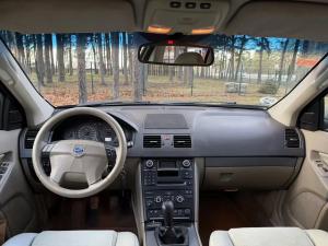 Volvo XC90 2009 in Riga, with an engine capacity of 2.40 L and mileage of 236 thousand km for 6890 €, photo 8 on AUTOMOTO.COM.LV