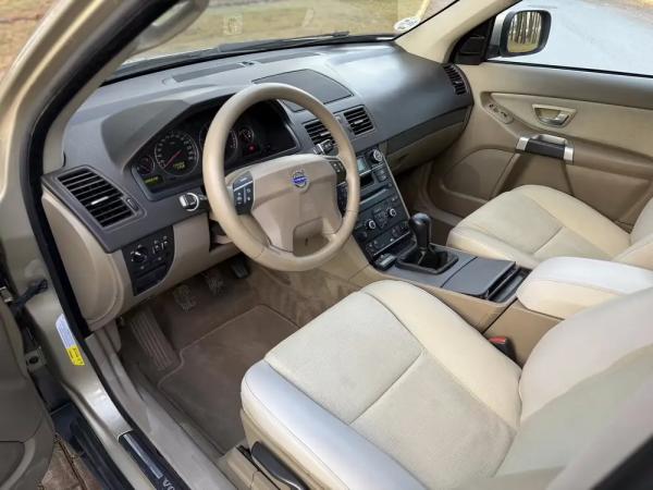 Volvo XC90 2009 Rīga, ar dzinēja tilpumu 2.40 L un nobraukumu 236 tūkst. km par 6890 €, foto 8 vietnē AUTOMOTO.COM.LV