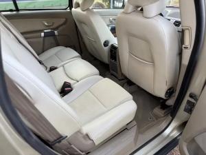 Volvo XC90 2009 in Riga, with an engine capacity of 2.40 L and mileage of 236 thousand km for 6890 €, photo 11 on AUTOMOTO.COM.LV