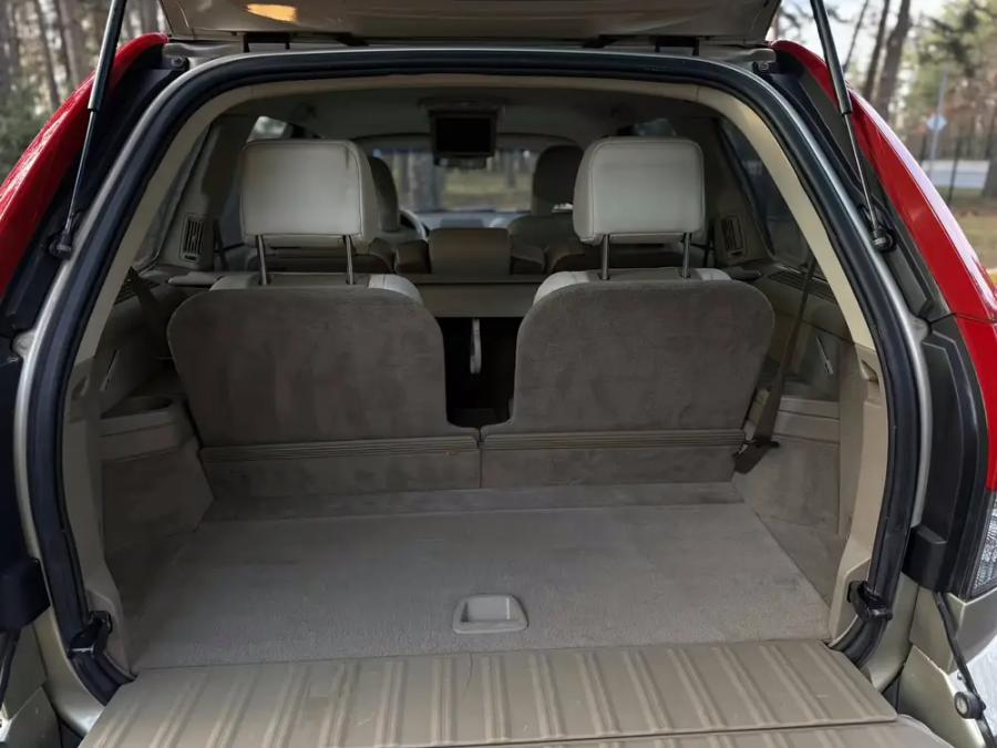 Volvo XC90 2009 in Riga, with an engine capacity of 2.40 L and mileage of 236 thousand km for 6890 €, photo 12 on AUTOMOTO.COM.LV