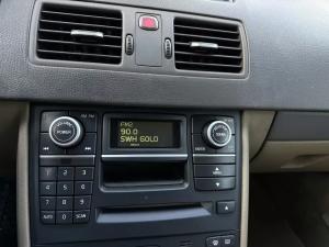 Volvo XC90 2009 in Riga, with an engine capacity of 2.40 L and mileage of 236 thousand km for 6890 €, photo 16 on AUTOMOTO.COM.LV