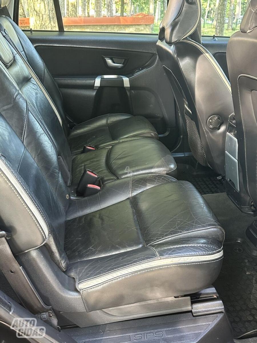 Volvo XC90 2009 Viļņa, ar dzinēja tilpumu 2.40 L un nobraukumu 312 tūkst. km par 6650 €, foto 12 vietnē AUTOMOTO.COM.LV