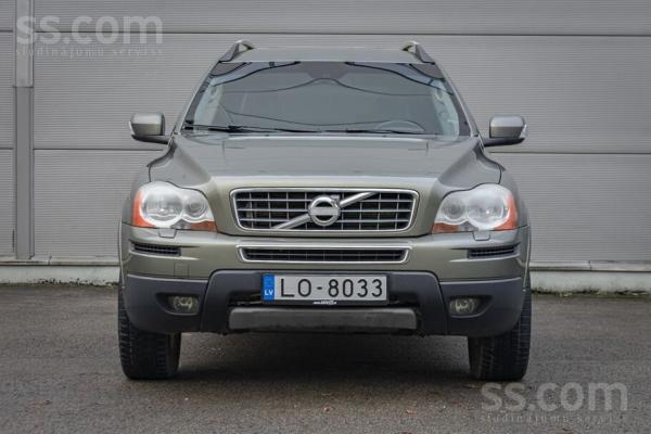 Volvo XC90 2010 Rīga, ar dzinēja tilpumu 2.40 L un nobraukumu 0 tūkst. km par 8490 €, foto 2 vietnē AUTOMOTO.COM.LV