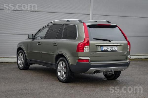 Volvo XC90 2010 Rīga, ar dzinēja tilpumu 2.40 L un nobraukumu 0 tūkst. km par 8490 €, foto 6 vietnē AUTOMOTO.COM.LV
