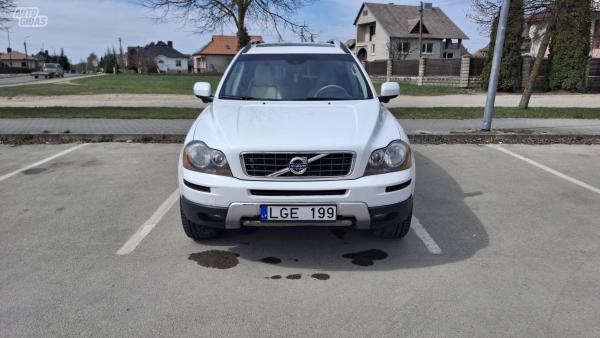 Volvo XC90 2010 Tauragė, ar dzinēja tilpumu 3.20 L un nobraukumu 393 tūkst. km par 6500 €, foto 1 vietnē AUTOMOTO.COM.LV