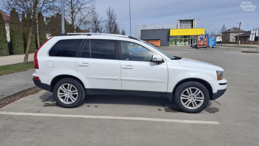 Volvo XC90 2010 in Taurage, with an engine capacity of 3.20 L and mileage of 393 thousand km for 6500 €, photo 7 on AUTOMOTO.COM.LV