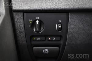 Volvo XC90 2010 Rīga, ar dzinēja tilpumu 2.40 L un nobraukumu 0 tūkst. km par 7990 €, foto 18 vietnē AUTOMOTO.COM.LV