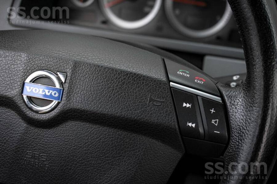 Volvo XC90 2010 Rīga, ar dzinēja tilpumu 2.40 L un nobraukumu 0 tūkst. km par 7990 €, foto 23 vietnē AUTOMOTO.COM.LV