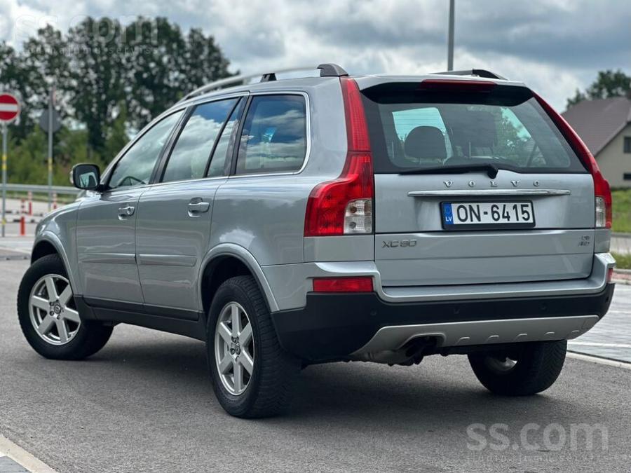 Volvo XC90 2010 in Jelgava, with an engine capacity of 2.40 L and mileage of 0 thousand km for 8990 €, photo 7 on AUTOMOTO.COM.LV